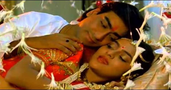 Dhire Dhire Pyaar Ko Badhana Hai - धीरे धीरे प्यार को बढ़ाना है