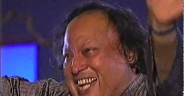 Kinna Sohna Tenu Rab Ne Banaya - किन्ना सोहना तेनु रब ने बनाया