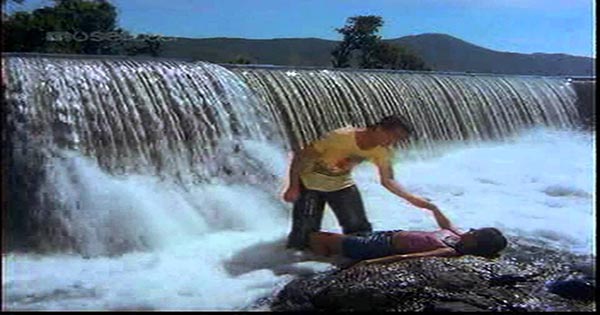 Kitne Ranjhe Tujhe Dekh Ke Bairagi Ban Gaye - कितने रांझे तुझे देख के ...