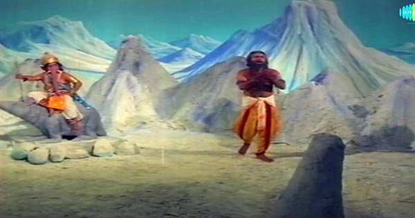 Pyasi Dharti Tujhe Pukare - प्यासी धरती तुझे पुकारें